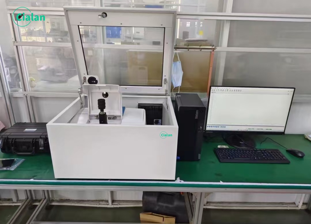 ATR FTIR Spectrometer