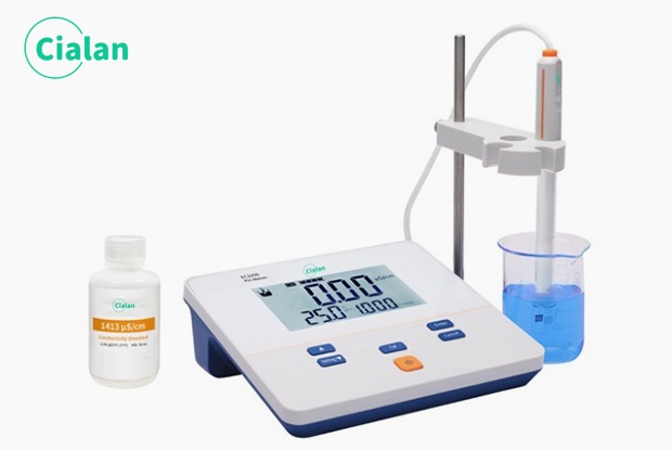 conductivity measurement device