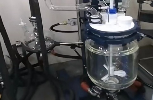 glass reactor machine